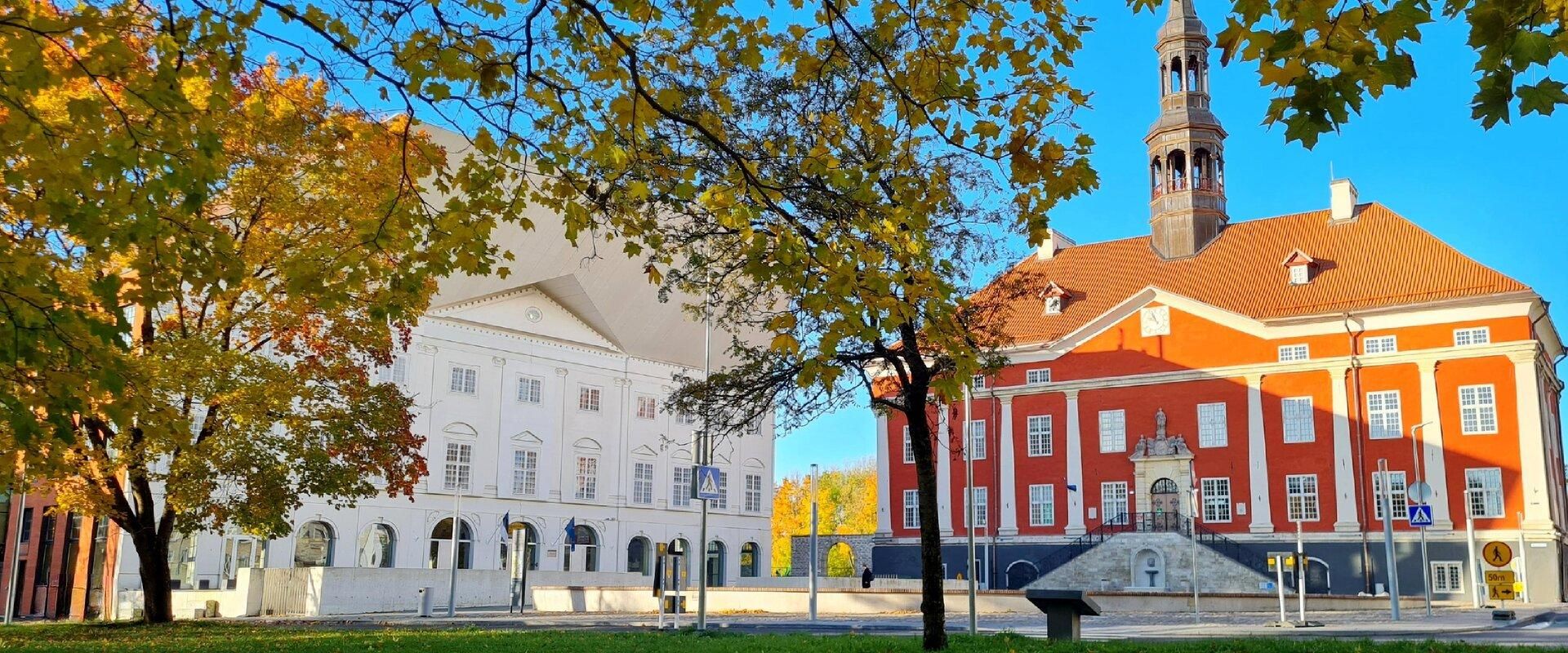 NARVA TOWN HALL: TOURIST INFORMATION CENTRE & EXCURSIONS | Visit Narva